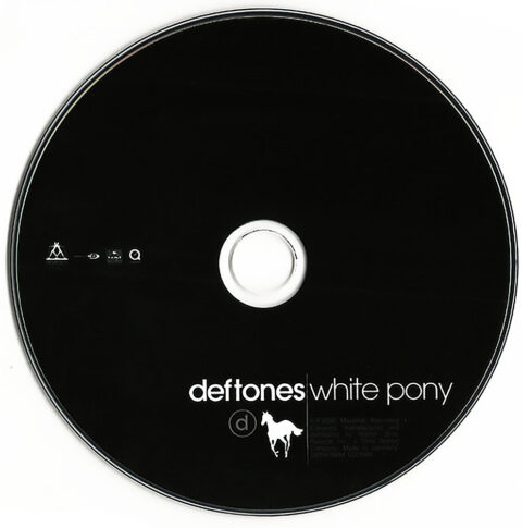 DEFTONES: WHITE PONY Third Studio Album (2000)